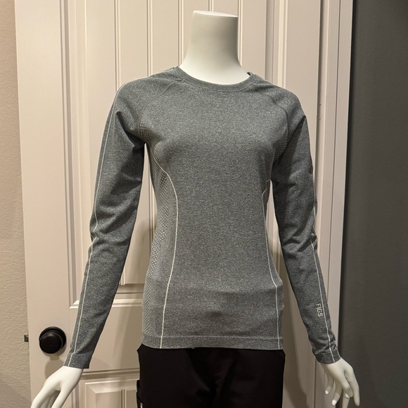 Figs | Tops | Figs Salta Seamless Longsleeve Underscrub Light British ...